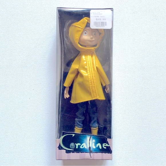 Neca | Toys | Coraline Figure Iconic Yellow Rain Coat 208 Laika Reel ...